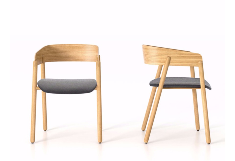 Punt - MAVA - Sedia in legno massello con braccioli informazioni ...